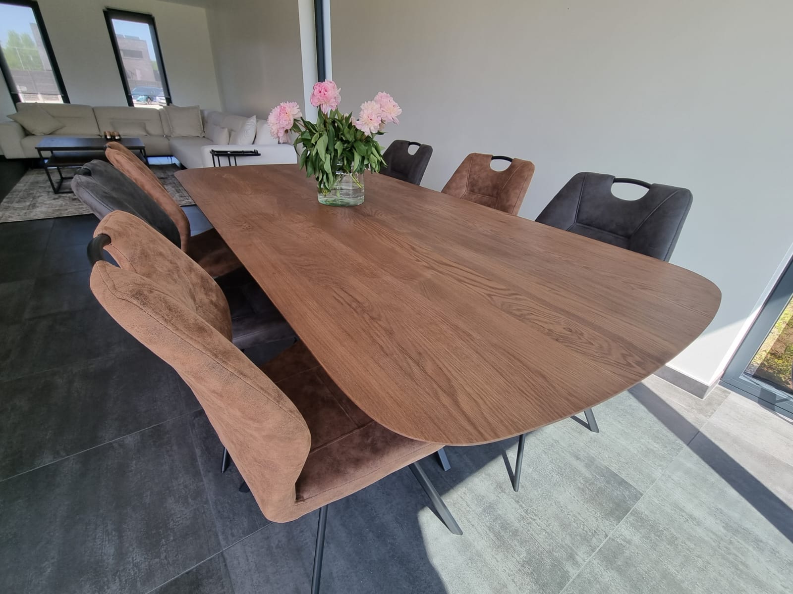 DEENS OVALE EETTAFEL – Meubelmakerij Tafel & Kast