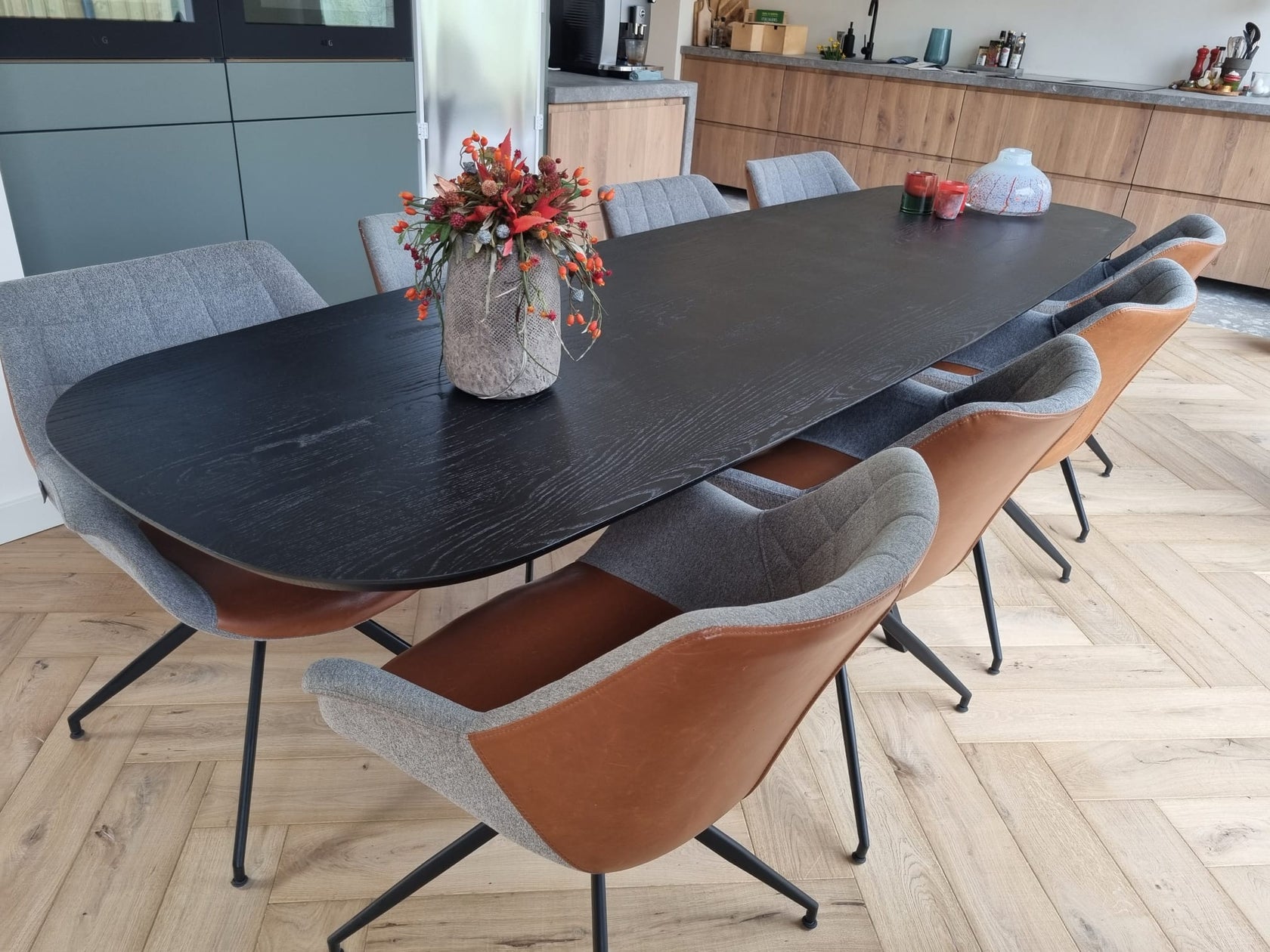 Deens ovale eettafel - 3 cm - Spinpoot taps – Meubelmakerij Tafel & Kast