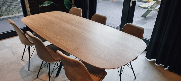 Tafels – Meubelmakerij Tafel & Kast